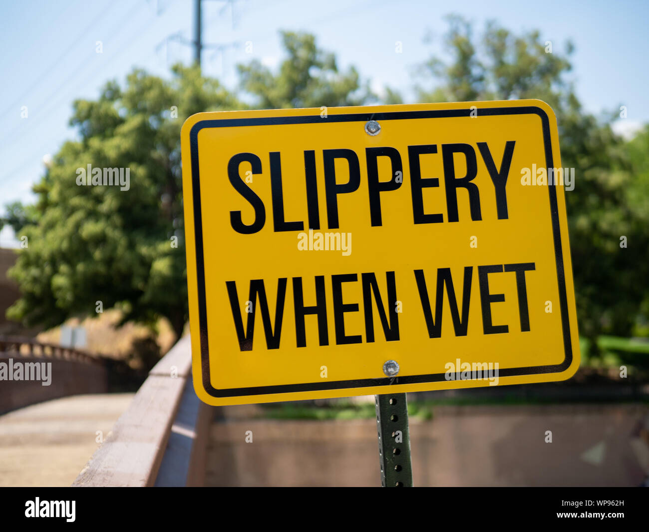 Path slippery when wet hi-res stock photography and images - Alamy