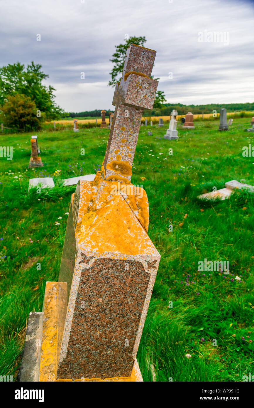 Ancient cemetery grounds showing aged tomb stones Stock Photo - Alamy