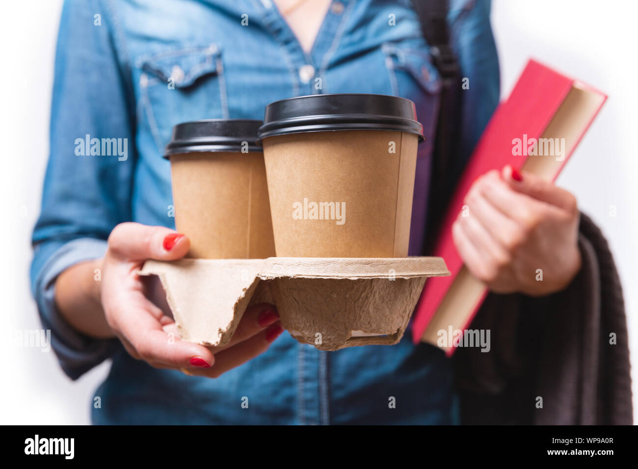 Hand holding takeaway coffee cups hi-res stock photography and images ...