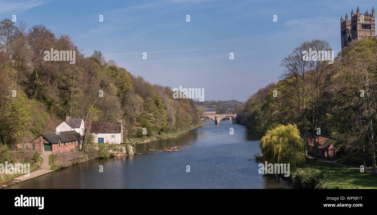 Sunny day river hi-res stock photography and images - Alamy