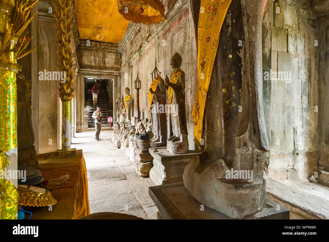 Gallery of the thousand Buddhas rather what remains after the Khmer ...