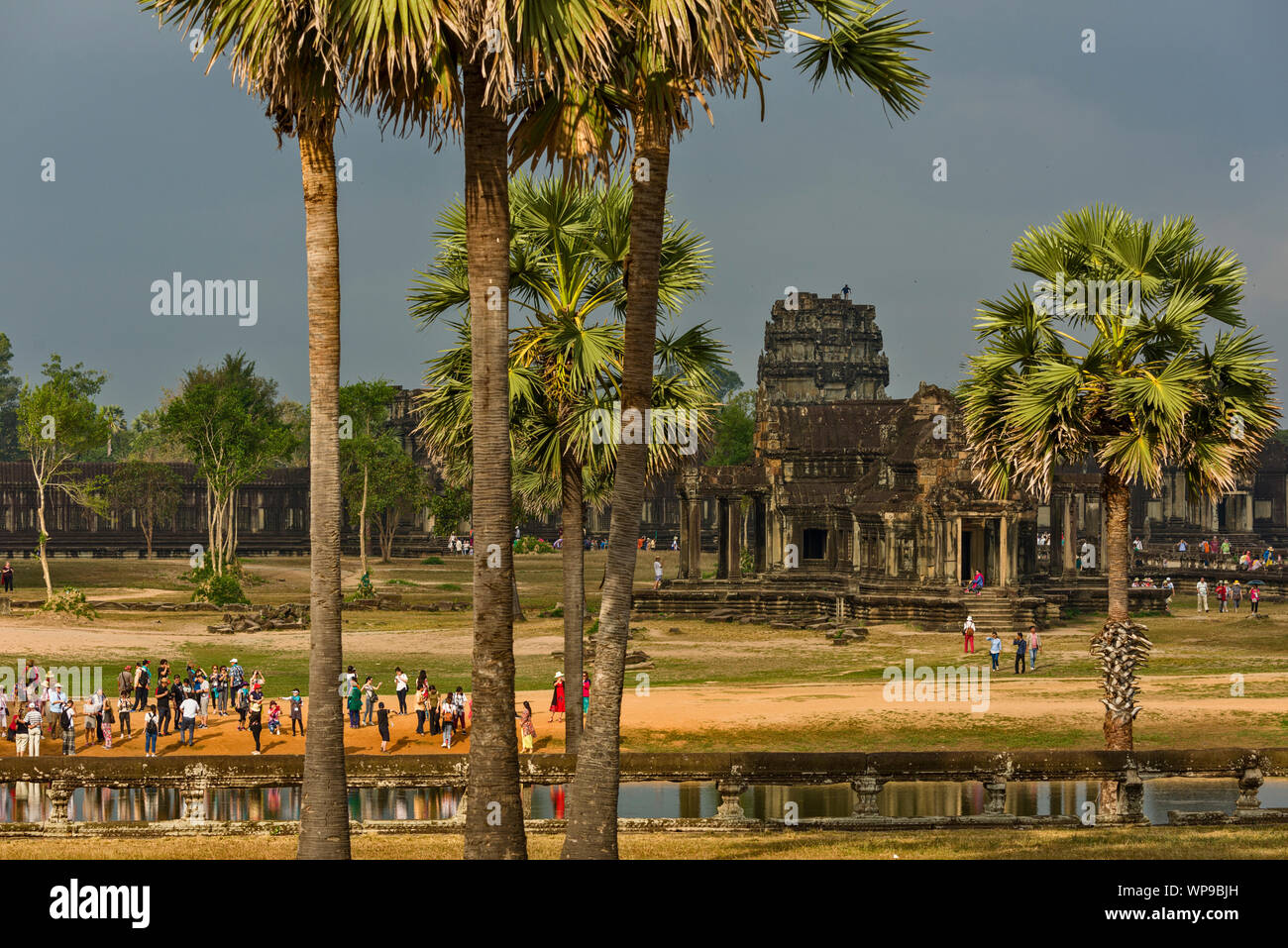 North Library and South Library in Angkor Wat, Siem Reap, Cambodia ...