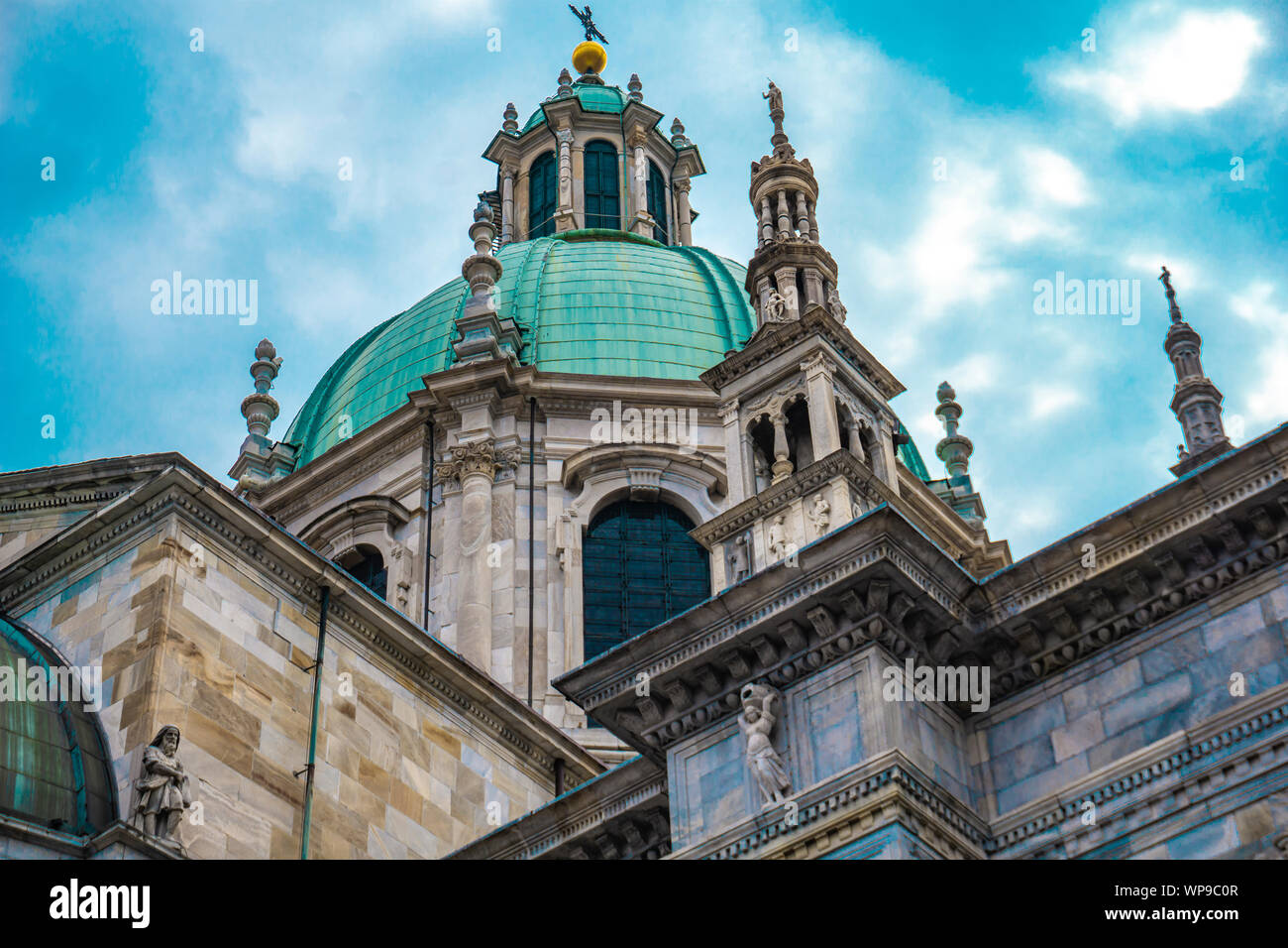 Como cathedral historical place hi-res stock photography and images - Alamy