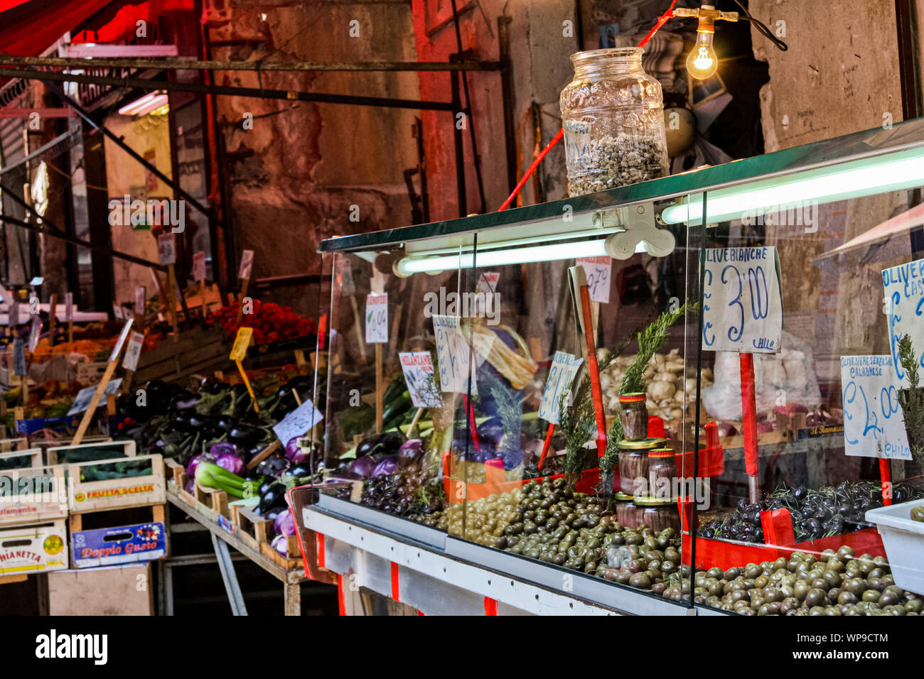 Ballarò Market, Palermo, Sicily Stock Photo - Alamy