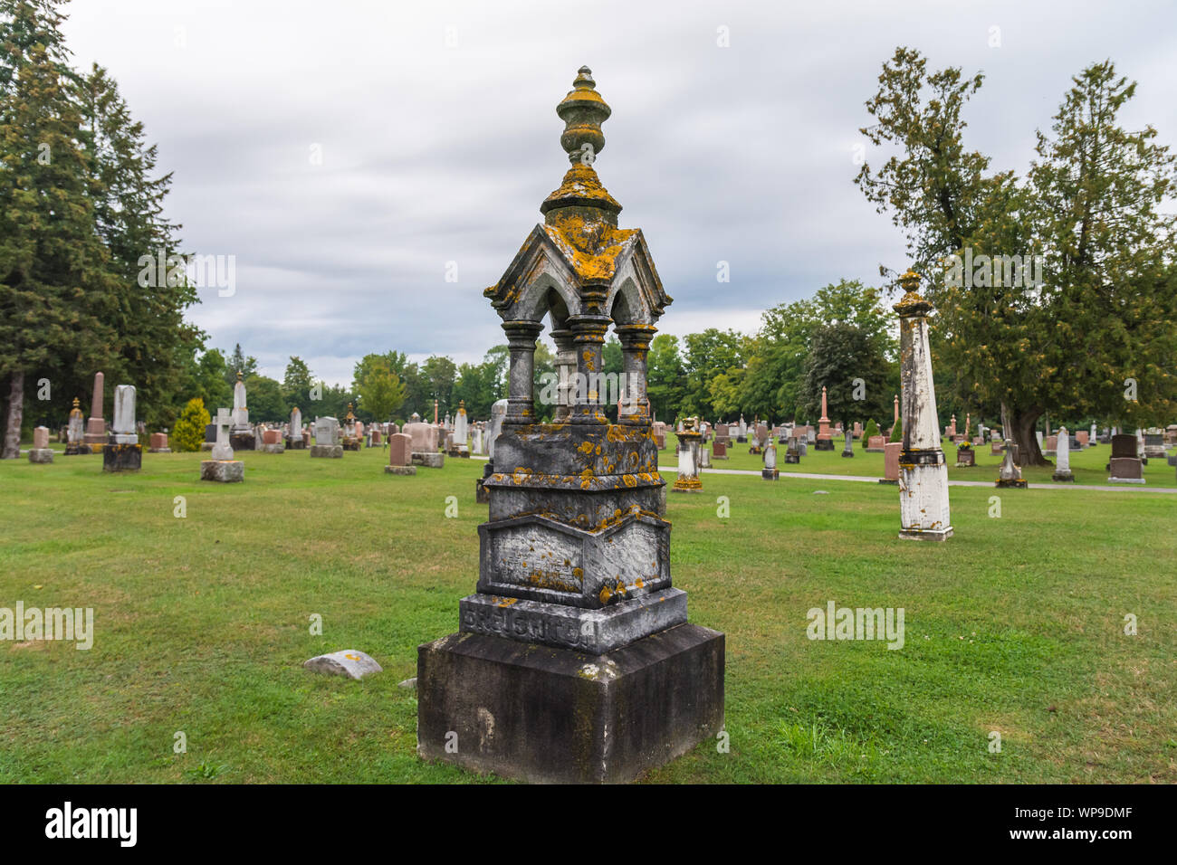 Ancient cemetery grounds showing aged tomb stones Stock Photo - Alamy