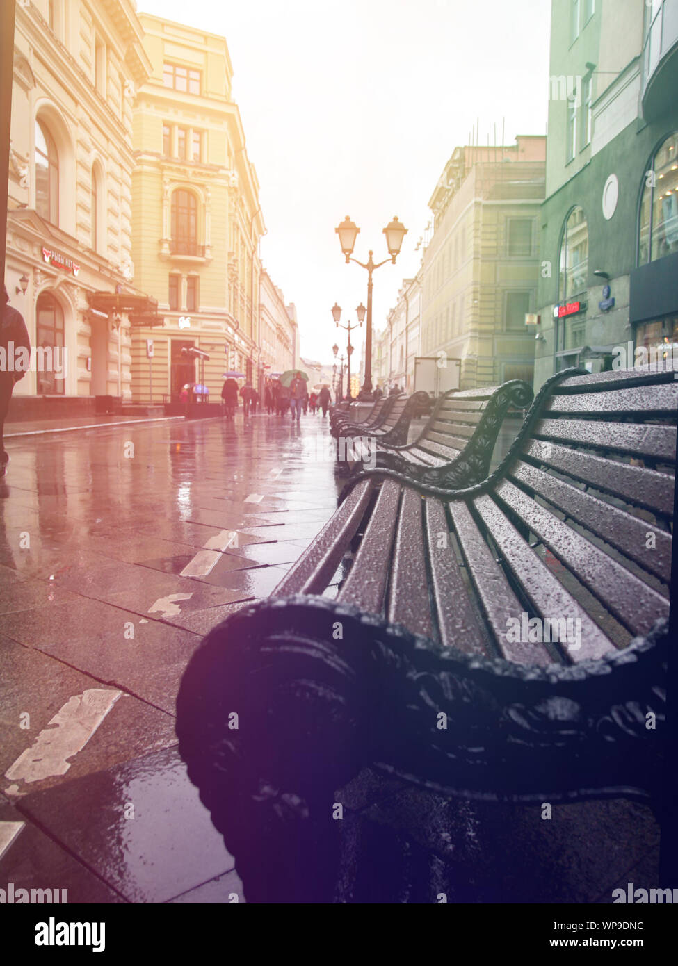 Muddy street hi-res stock photography and images - Alamy