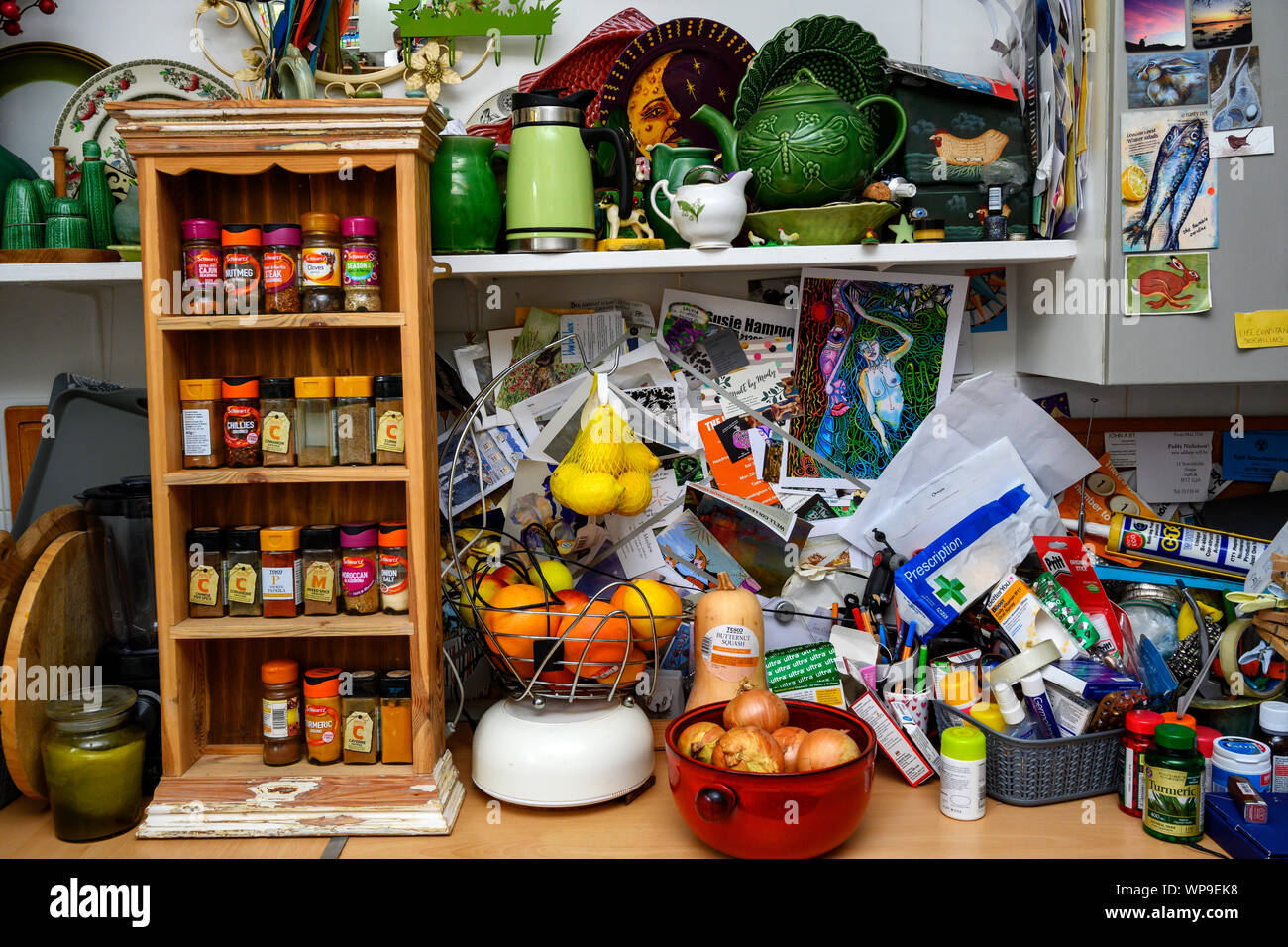 Kitchen spice rack hi-res stock photography and images - Alamy