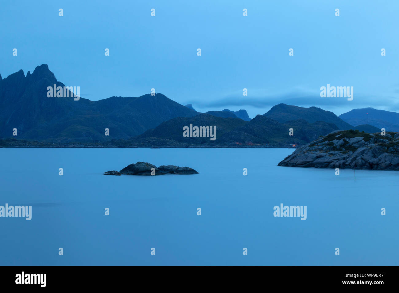 Dusk at Mortsund, Vestvagoy, Lofoten Islands, Norway Stock Photo - Alamy