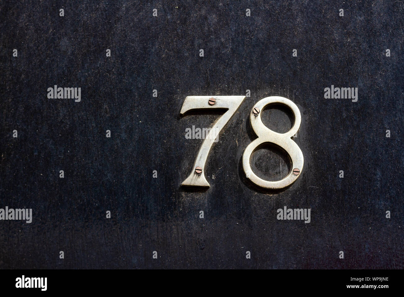 London victorian house door numbers hi-res stock photography and images ...