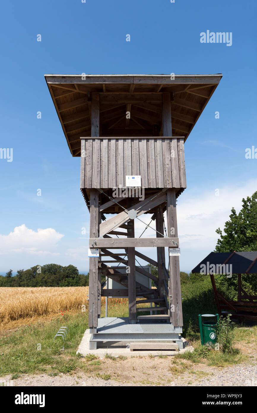 Wood tower observation construction hi-res stock photography and images ...