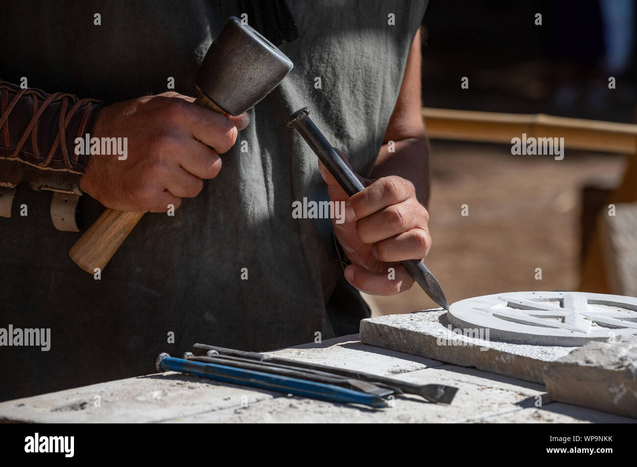 Chisel for sculpting stone, artistic work Stock Photo - Alamy