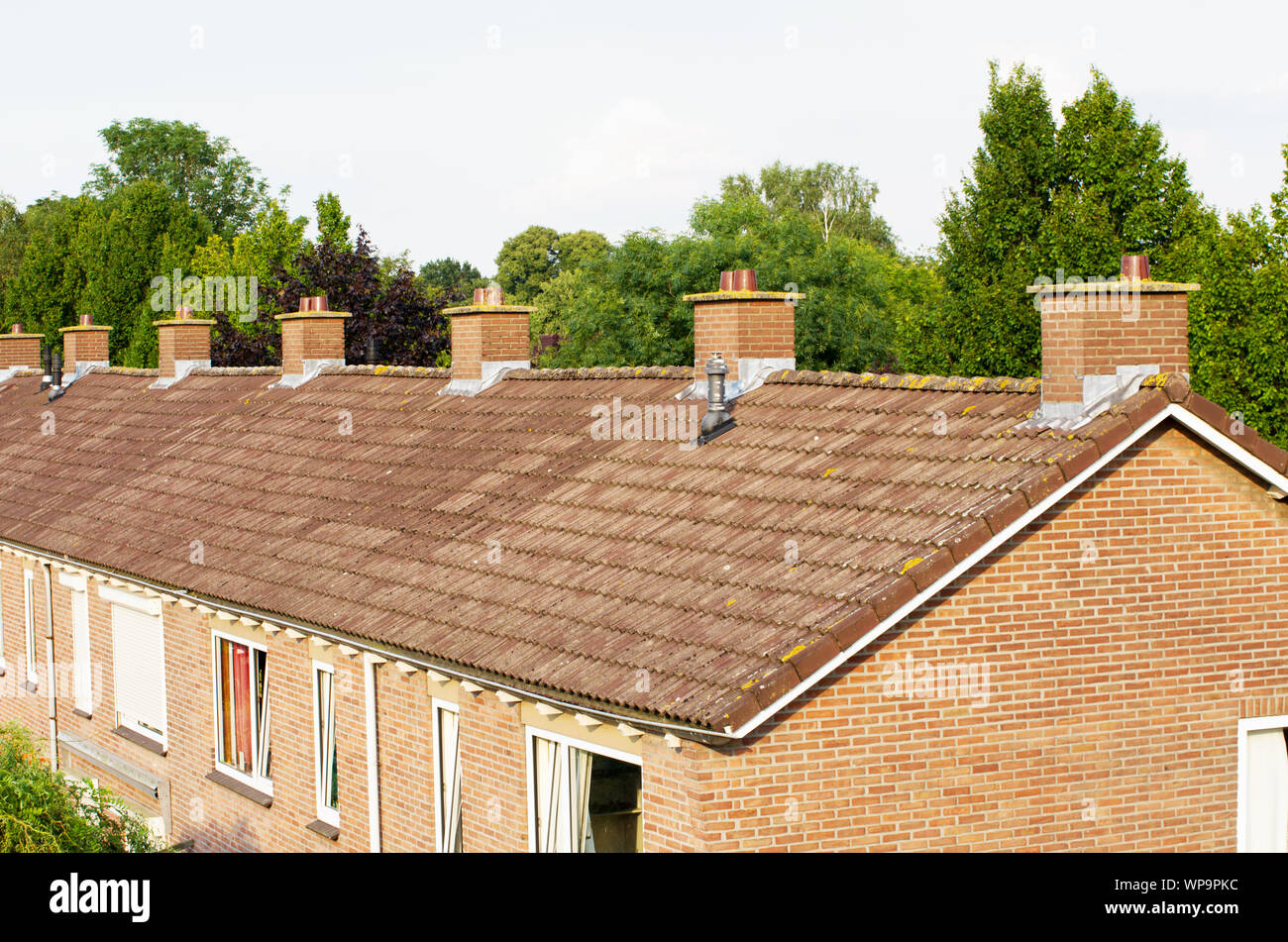 Roof of typical dutch terraced houses Stock Photo - Alamy