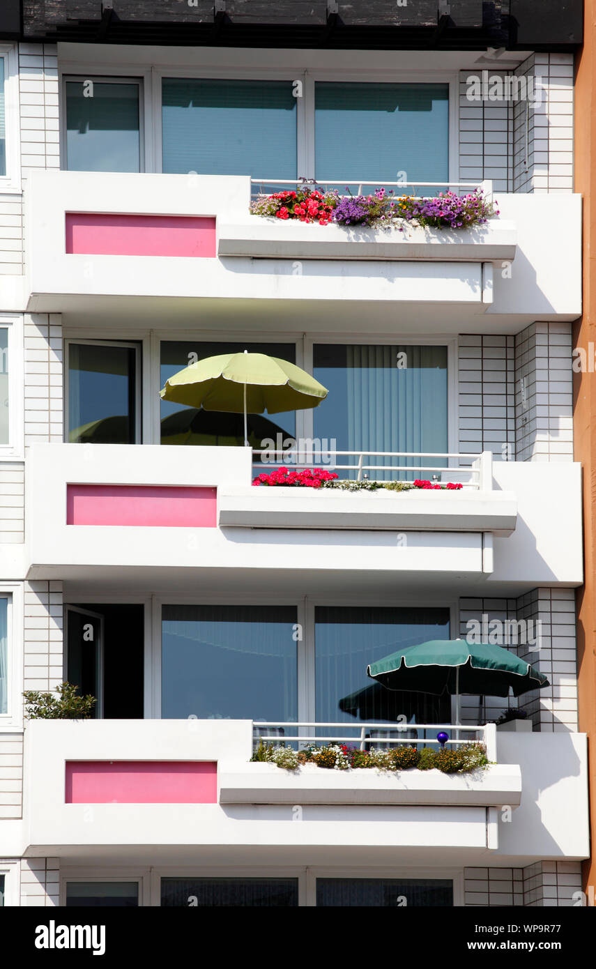 Monotonous residential building hi-res stock photography and images - Alamy