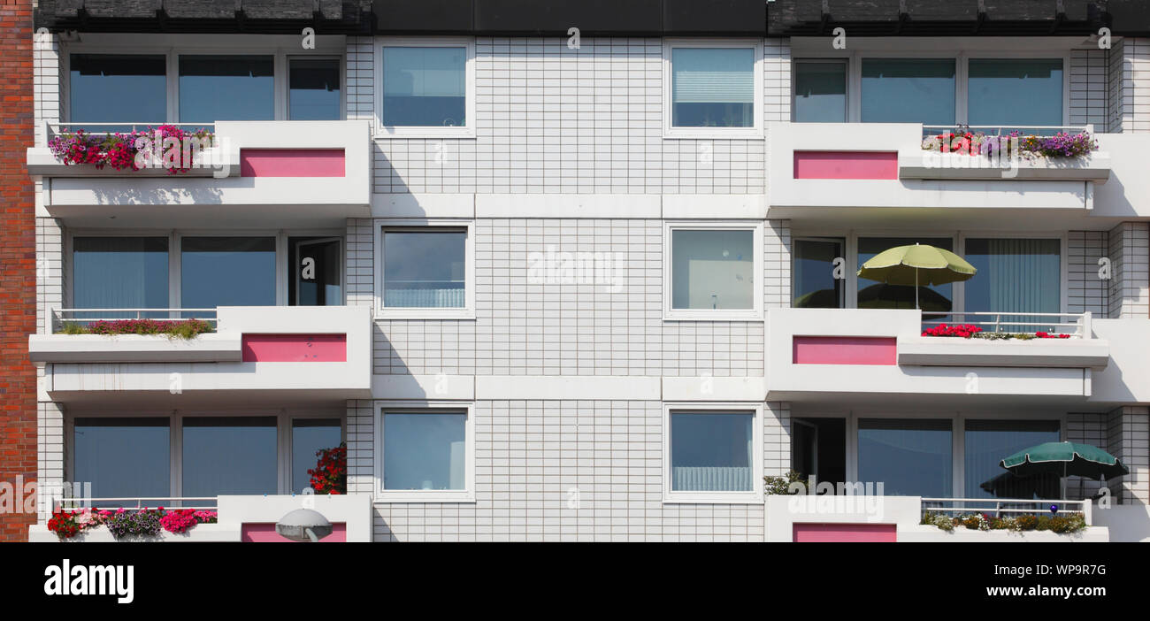 Monotonous residential building hi-res stock photography and images - Alamy