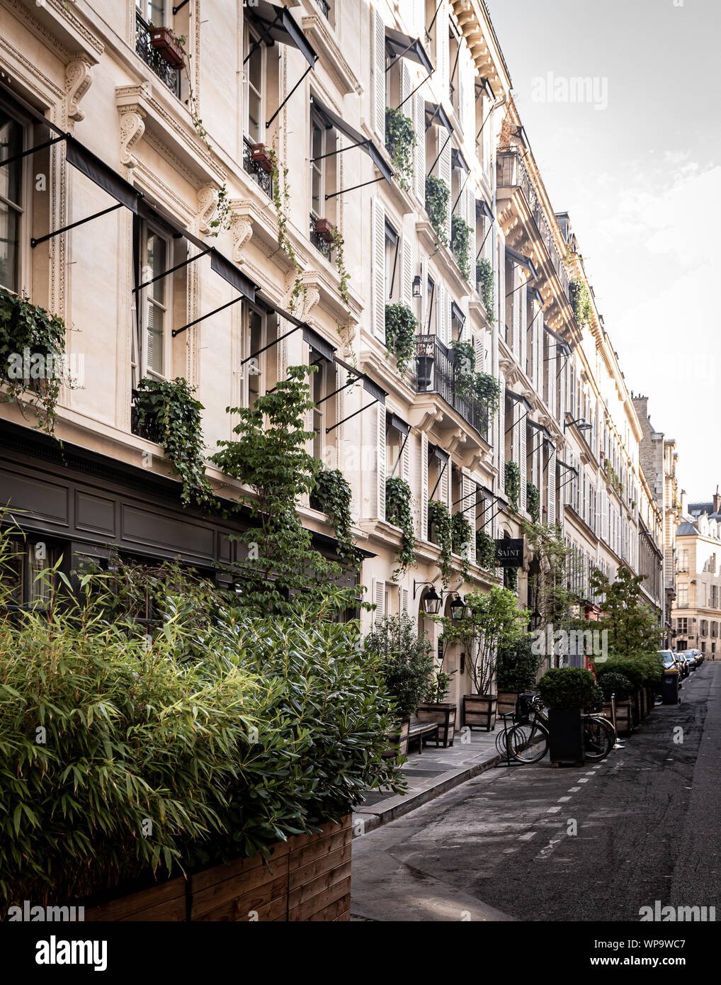 stunning streetscapes from Paris France Stock Photo - Alamy