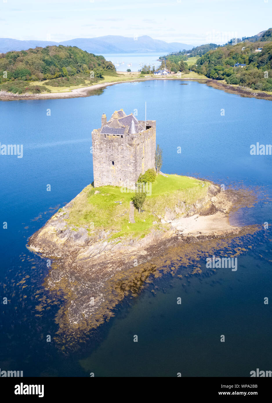 Aerial view of castle stalker hi-res stock photography and images - Alamy