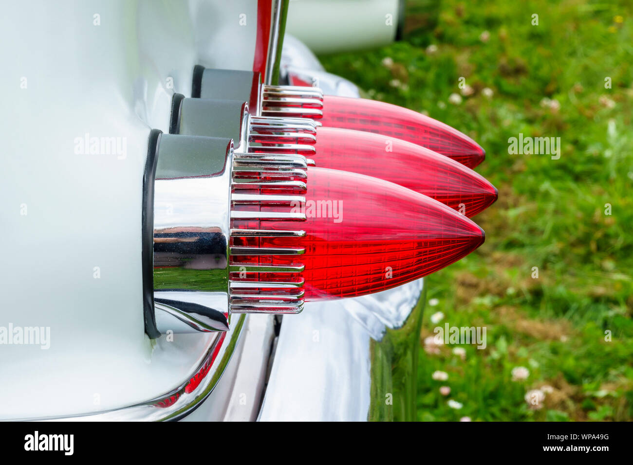 Vintage 1950s car rear view hi-res stock photography and images - Alamy