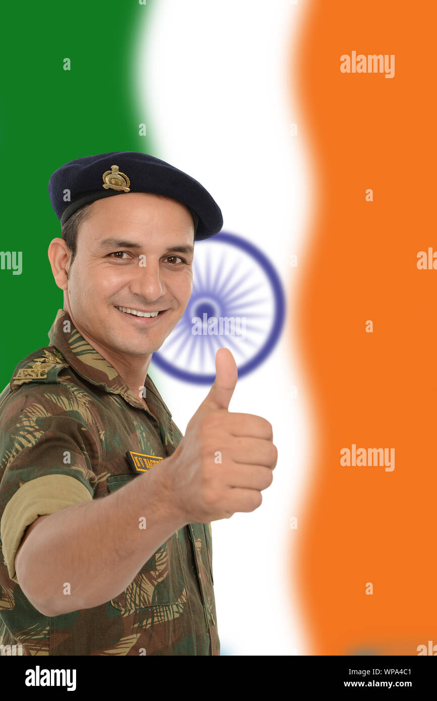 Indian army soldier showing thumbs hi-res stock photography and images ...