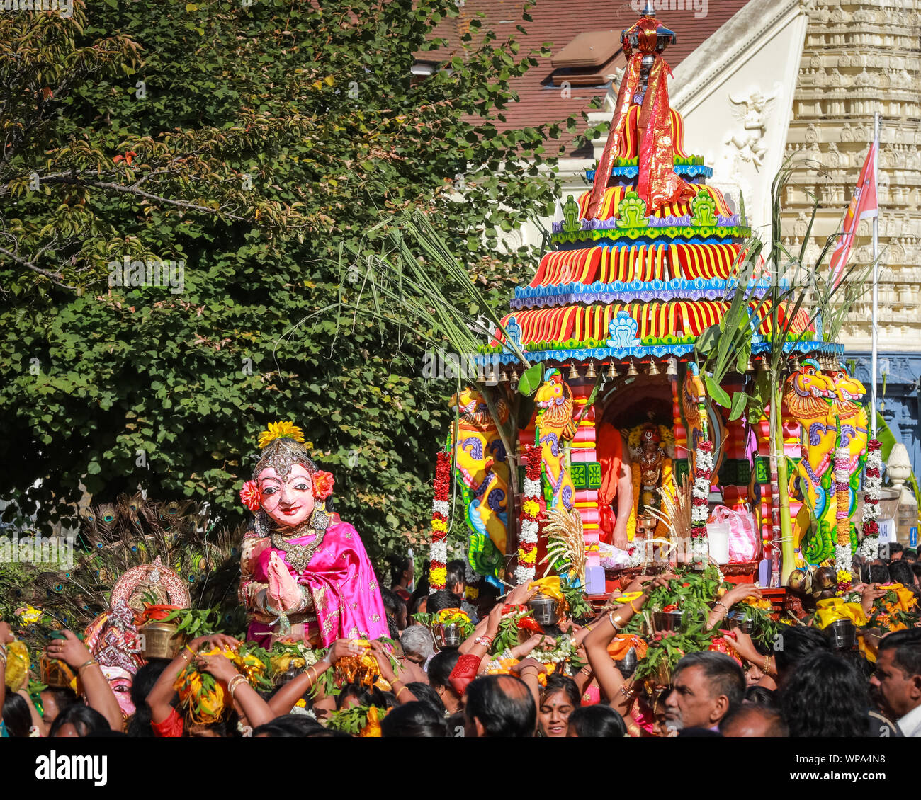 Lewisham, London, UK. 08th Sep 2019. A chariot is carried past the ...