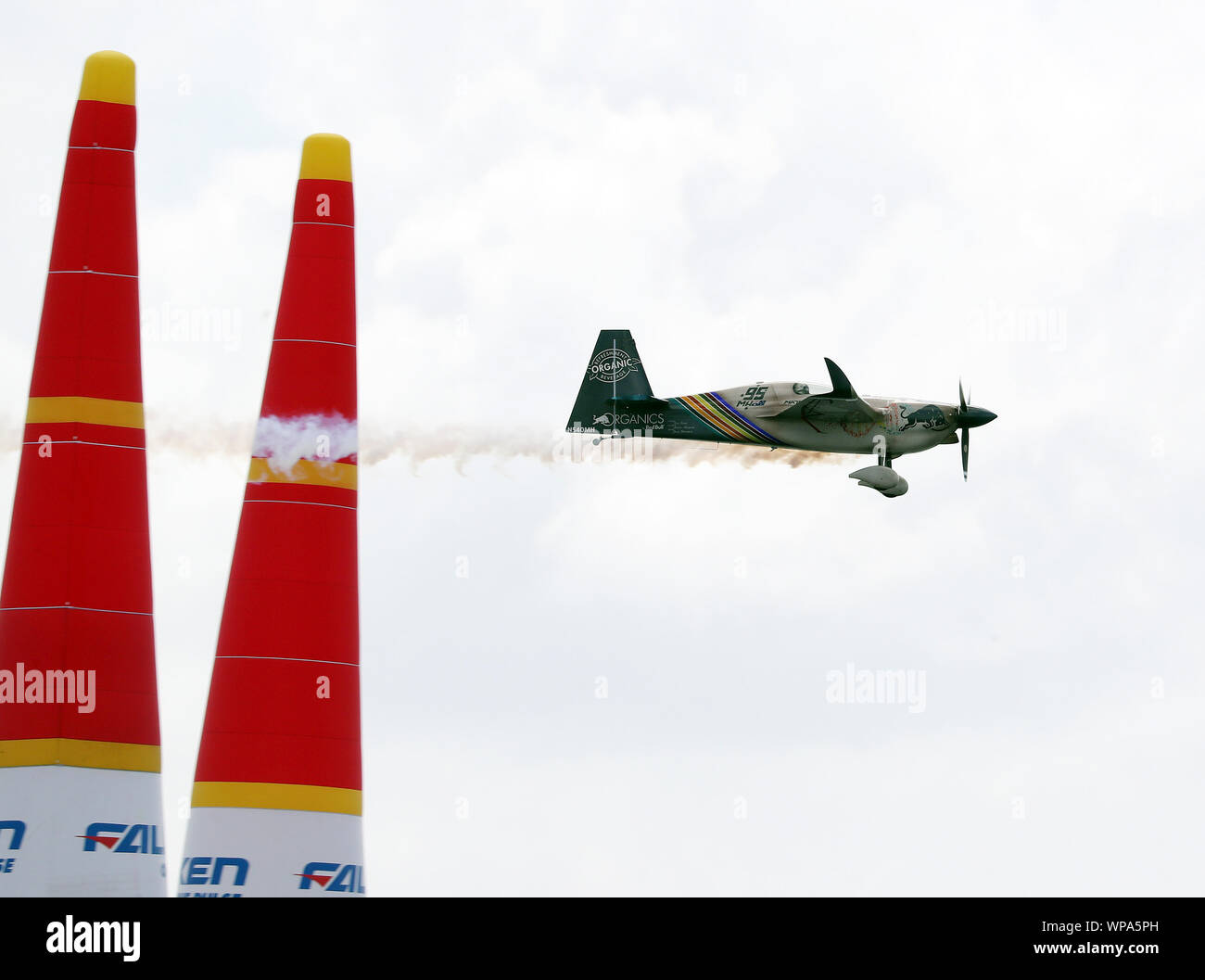 Air race pylons hi-res stock photography and images - Alamy