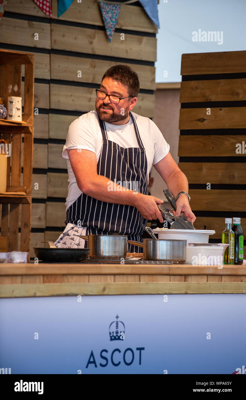 Ascot head chef hi-res stock photography and images - Alamy