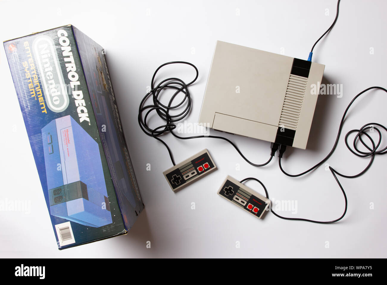 Super nintendo box hi-res stock photography and images - Alamy