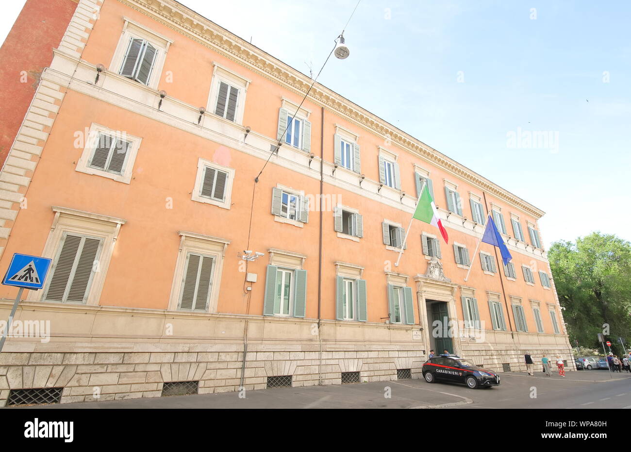 Polizia di Stato state police office Rome Italy Stock Photo - Alamy