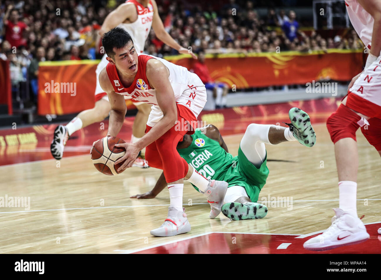 Guangzhou, China's Guangdong province. 8th Sep, 2019. Fang Shuo (L ...