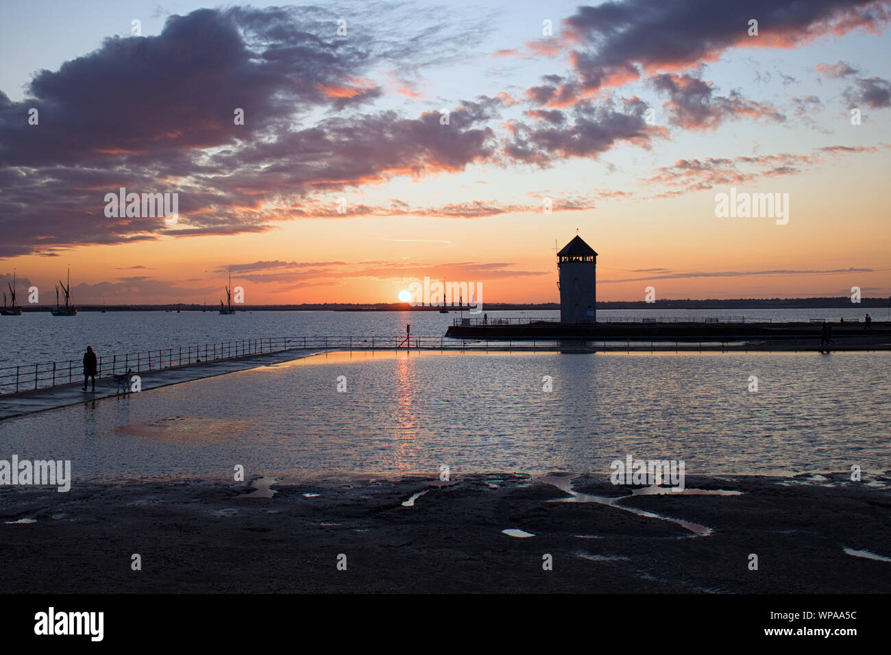 English summer sunsets hi-res stock photography and images - Alamy