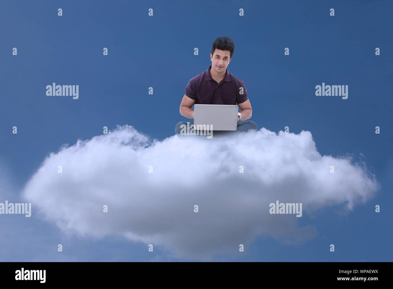 Laptop cloud hi-res stock photography and images - Alamy