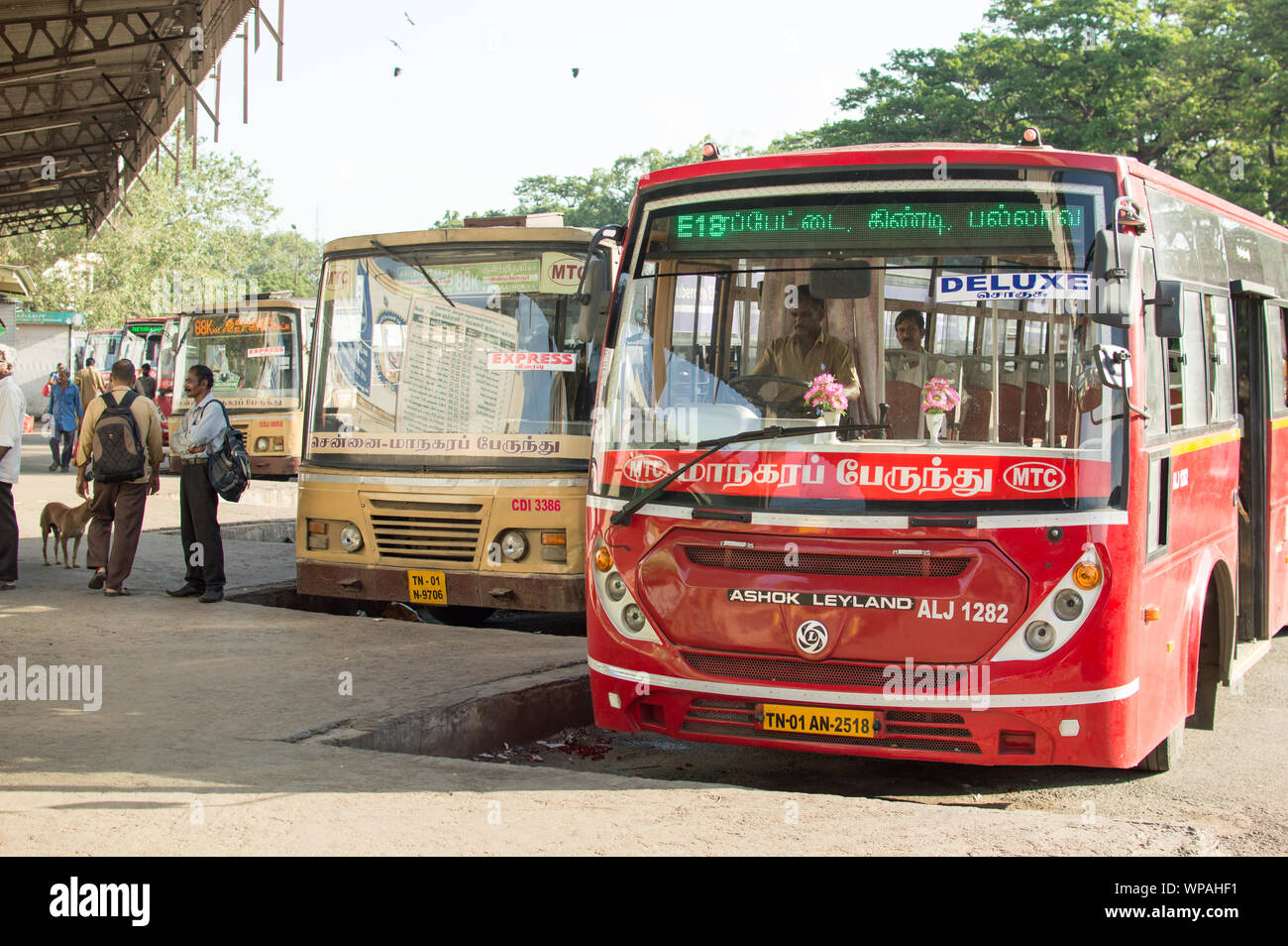 Chennai bus hi-res stock photography and images - Alamy