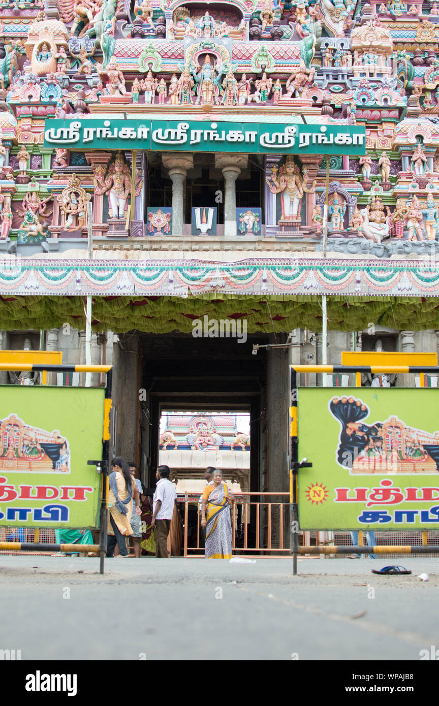 Hindu temple tower hi-res stock photography and images - Alamy