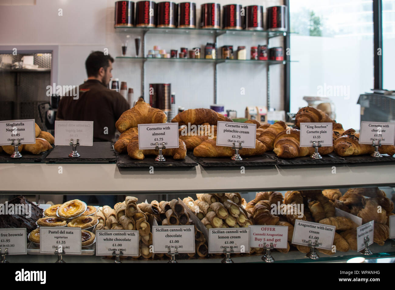 Display Of Croissants High Resolution Stock Photography and Images - Alamy