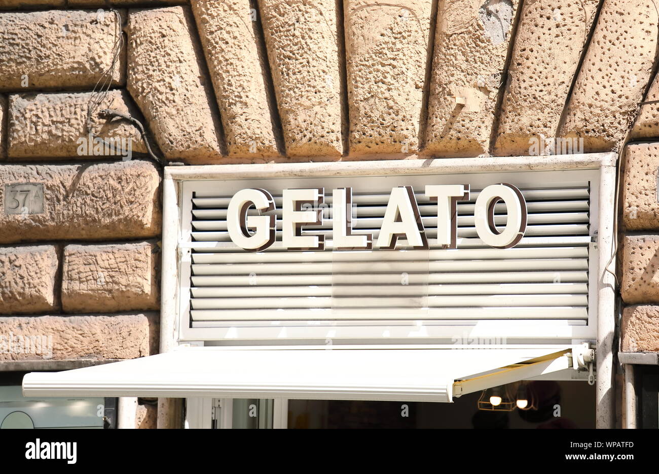 Gelato shop sign Rome Italy Stock Photo - Alamy