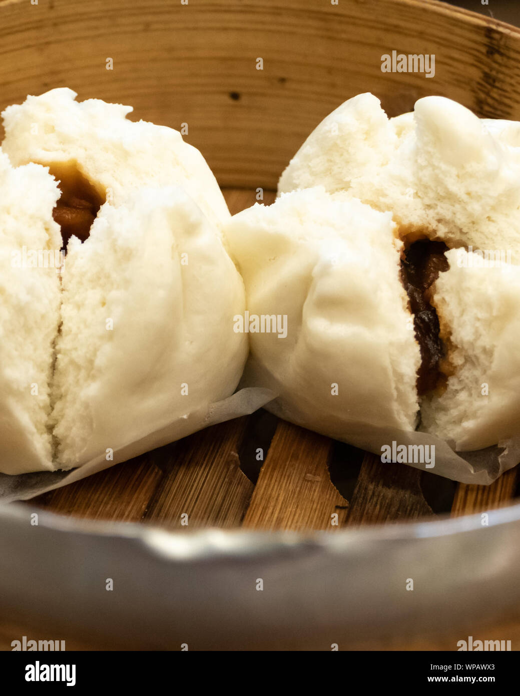 Cantonese dim sum dumplings in bamboo steamer Stock Photo - Alamy