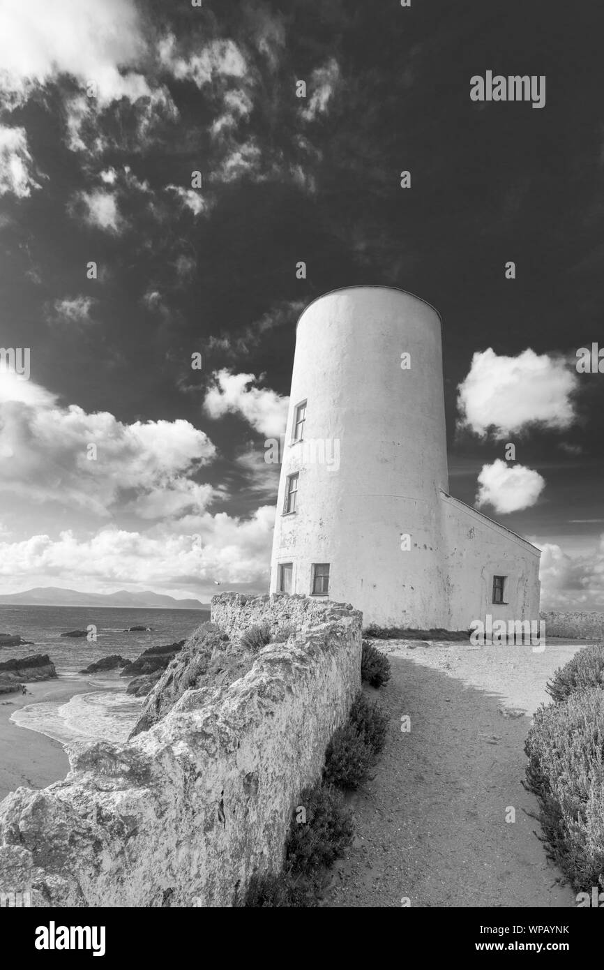 Tŵr Mawr lighthouse on Llanddwyn Island, "Welsh;Ynys Llanddwyn", part ...