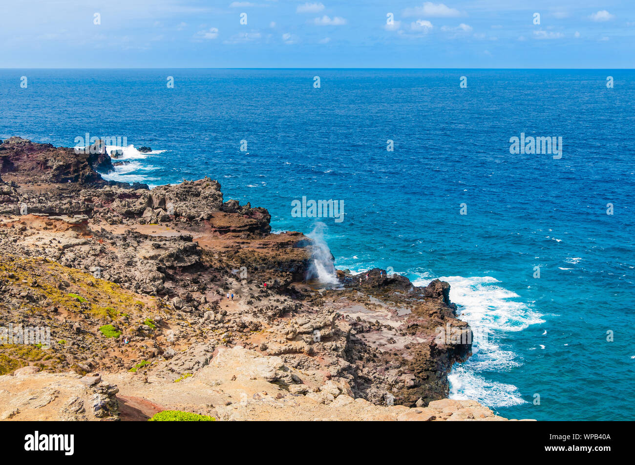 Scenic volcanic cliff coastline on Maui, Hawaii, USA Stock Photo - Alamy