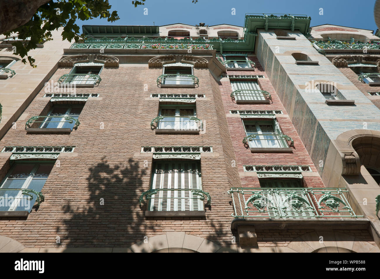 Paris, Architektur, Hector Guimard, Castel Beranger, 14 Rue La Fontaine ...