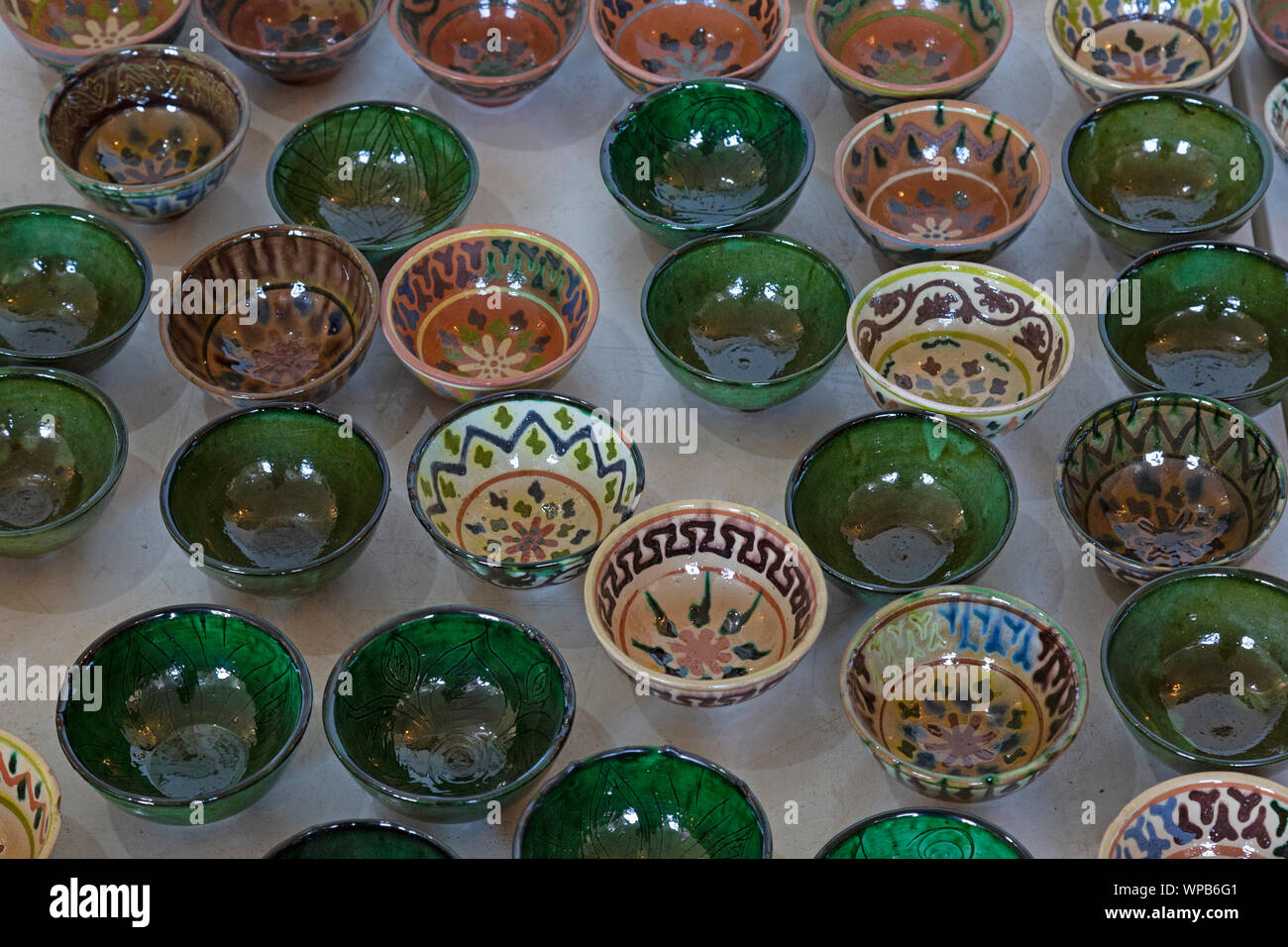 Bukhara pottery uzbekistan hi-res stock photography and images - Alamy