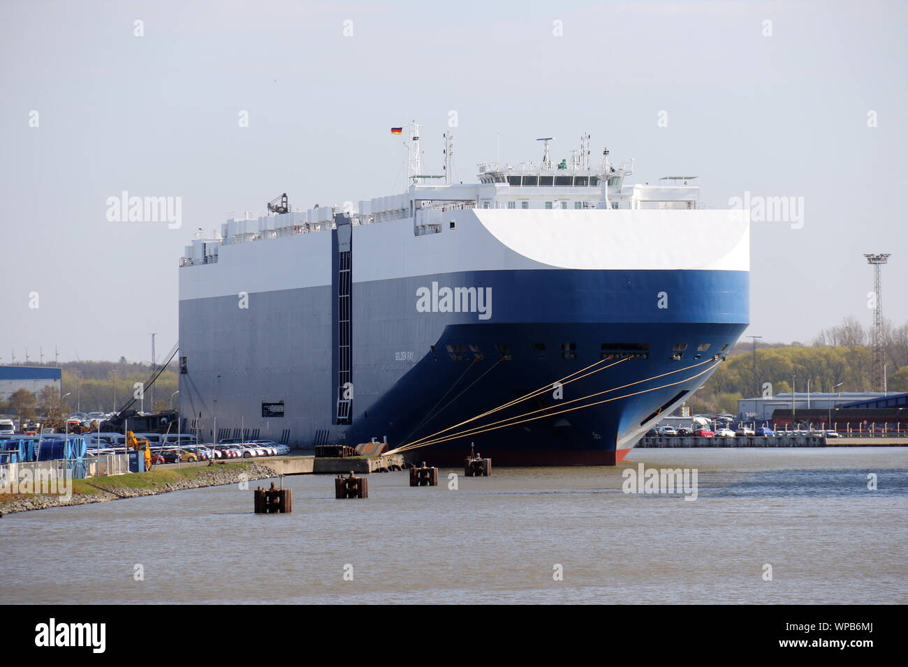Vehicle shipment hi-res stock photography and images - Alamy