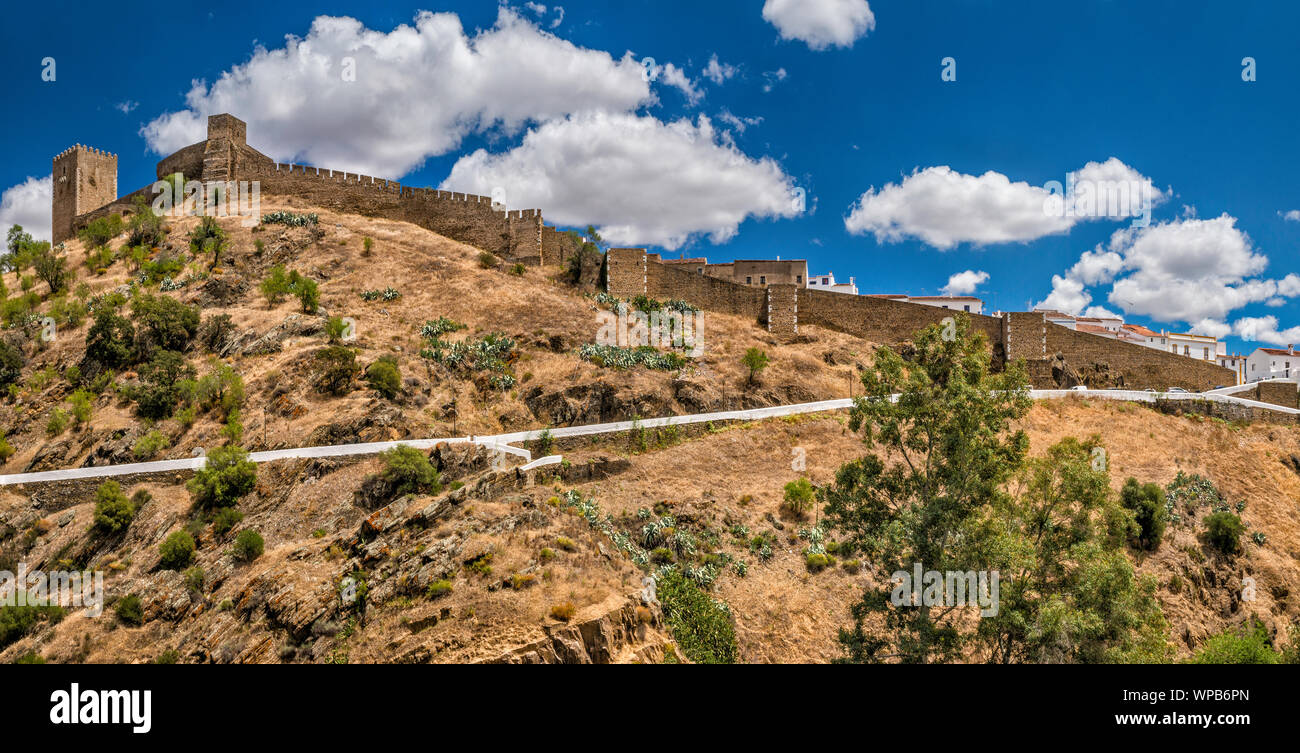 Frontier castle hi-res stock photography and images - Alamy