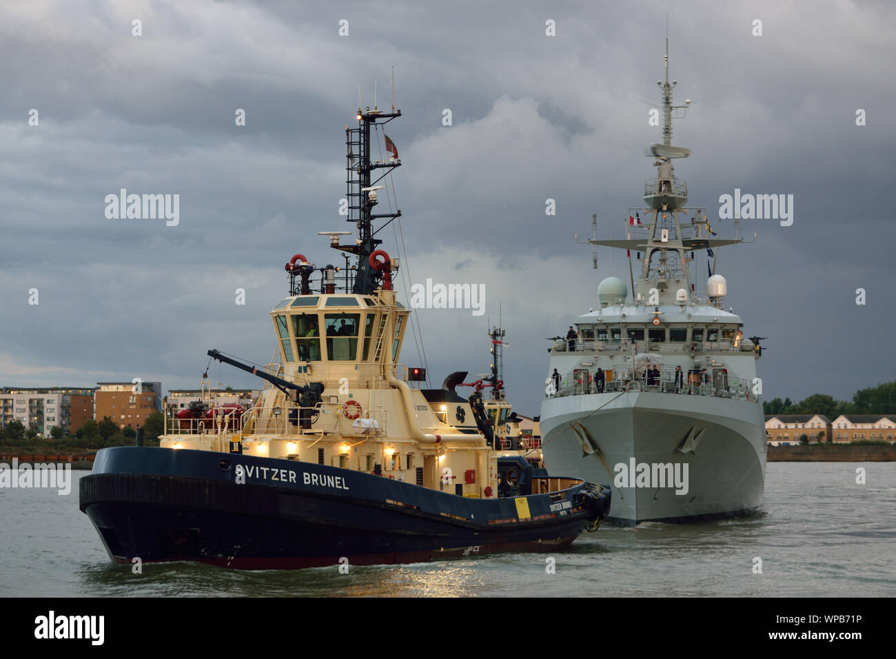 Hms medway hi-res stock photography and images - Alamy