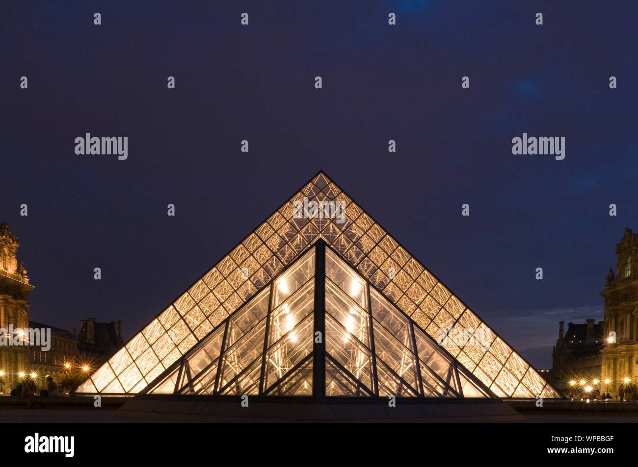 Paris, Musee du Louvre, Ieoh Ming Pei 1989 - France, Paris, Louvre ...
