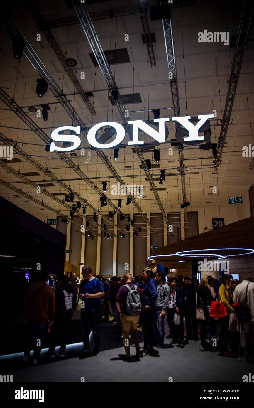 Ifa berlin trade fair booth hi-res stock photography and images - Alamy