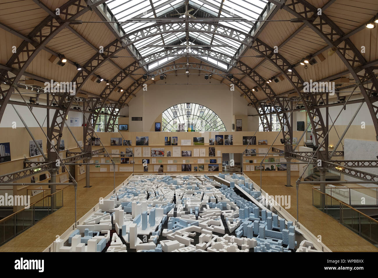 Paris, Stadtplan im Pavillon d'Arsenal - Paris, City Map at Pavillon d ...