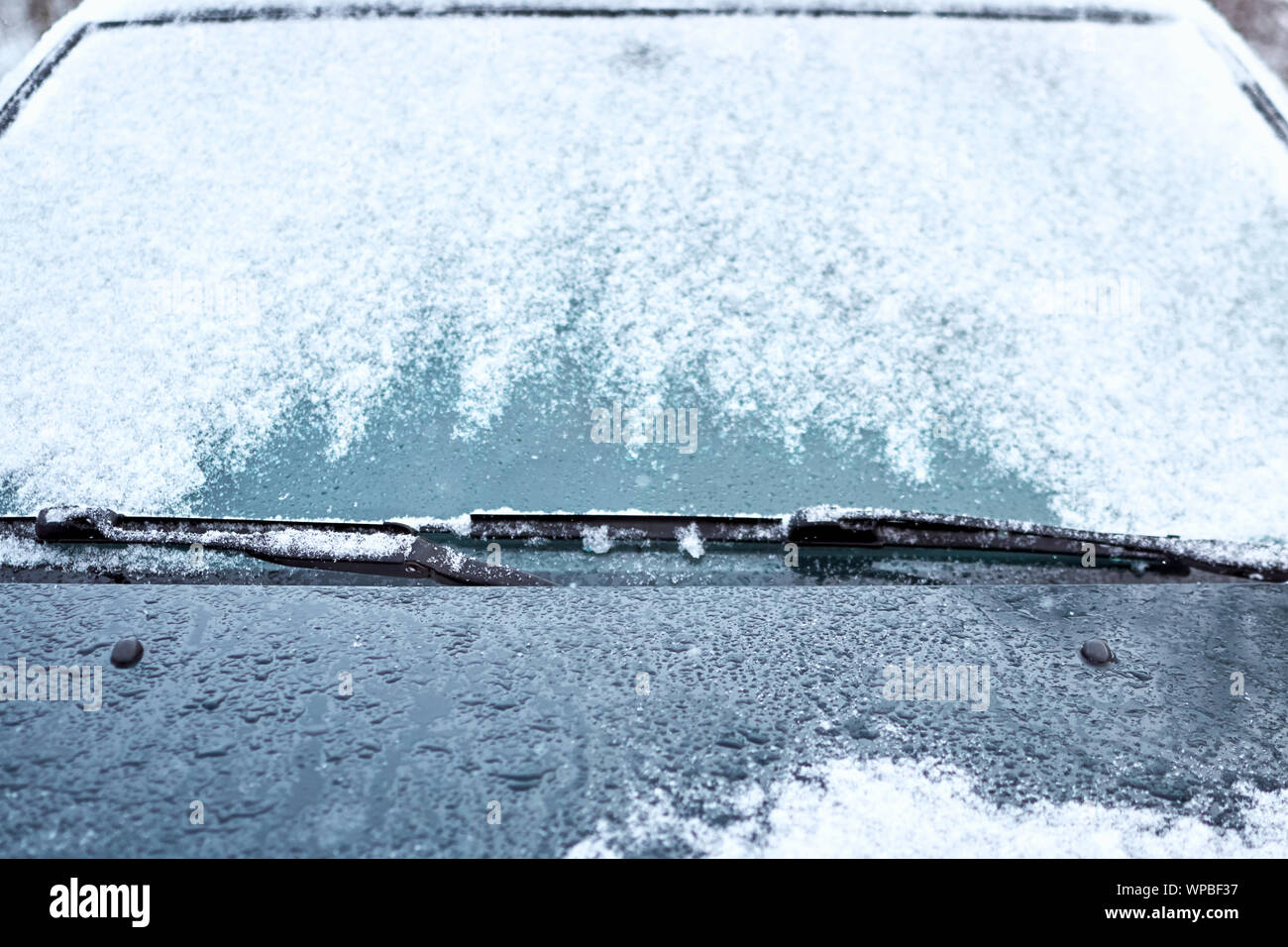 Driving snow wipers hi-res stock photography and images - Alamy