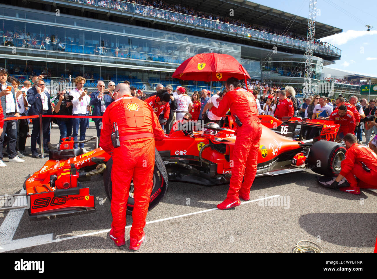 Formula One Starting Grid High Resolution Stock Photography and Images ...