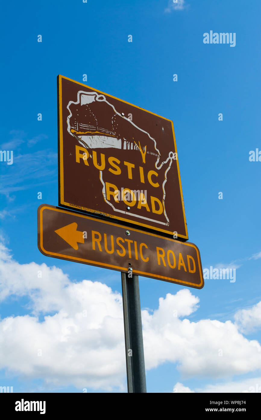 Wisconsin state road sign hi-res stock photography and images - Alamy