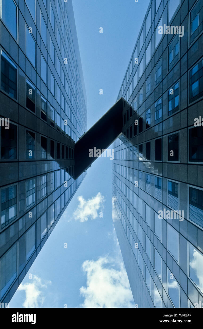 Paris, moderne Architektur, La Defense - Paris, modern Architecture, La ...