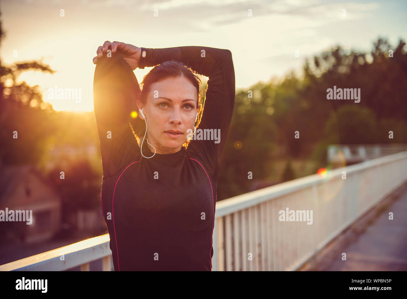Active females stretching training hi-res stock photography and images - Alamy